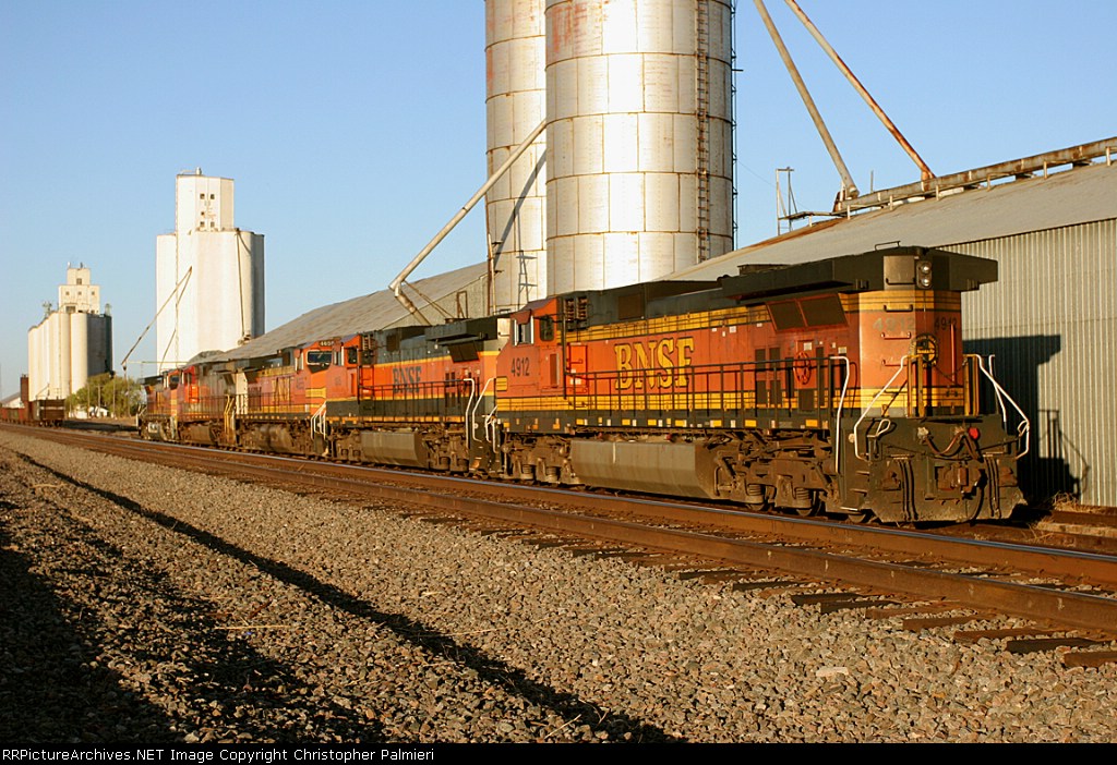 BNSF 4912